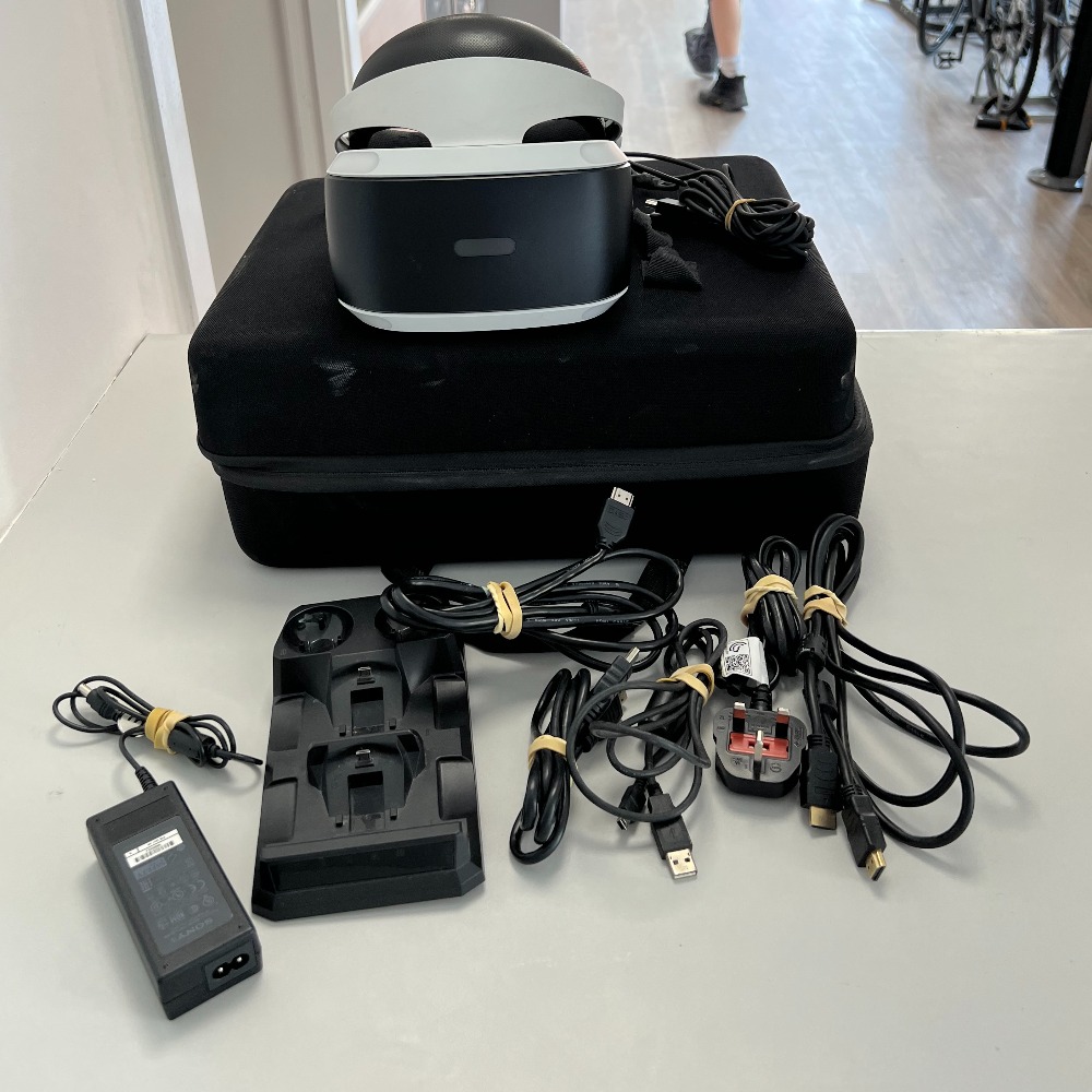 Pre-owned Sony VR Headset V1 FOR PS4 - Own4Less